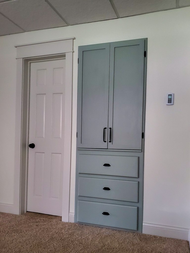 Linen Closet Reveal – simplify the chaos