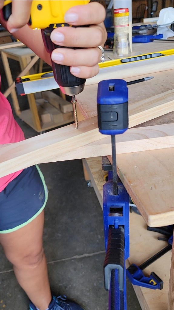 DIY Clothing Rack for Kids – simplify the chaos