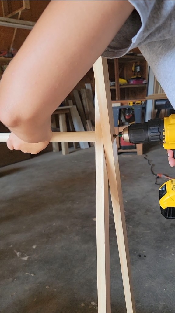 DIY Clothing Rack for Kids – simplify the chaos