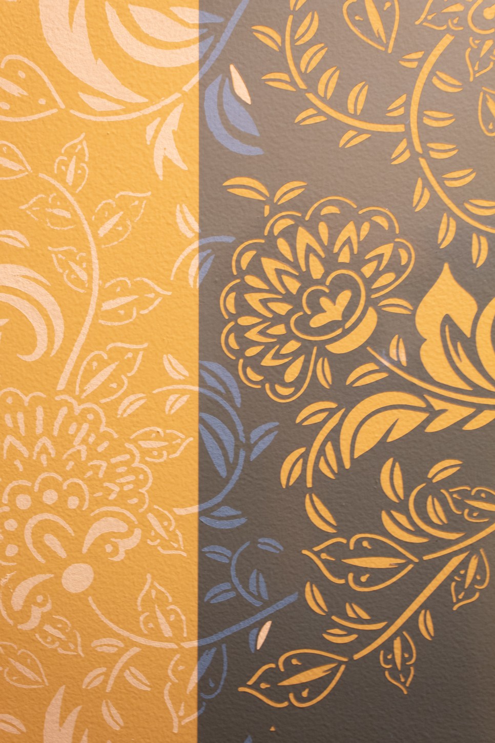 Tutorial: Creating the Look of Wallpaper with a Stencil! – simplify the ...